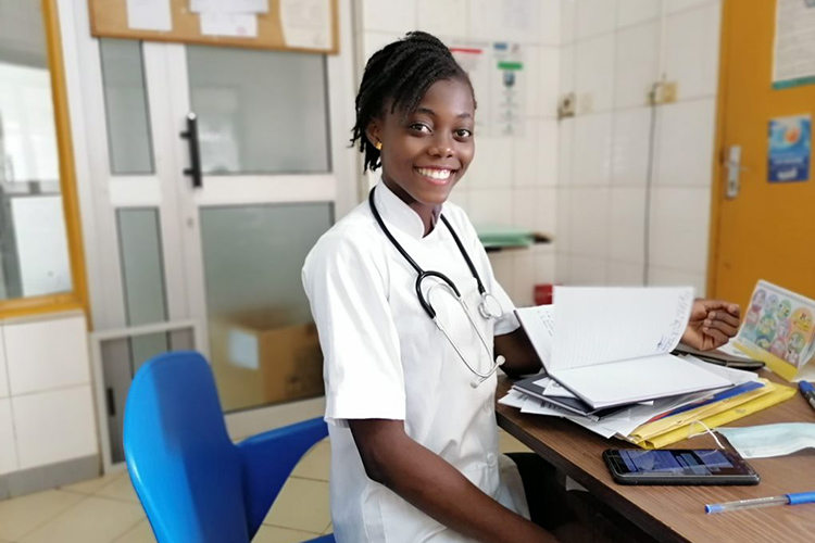 Health worker training for women - Gifts of Hope - Plan International ...