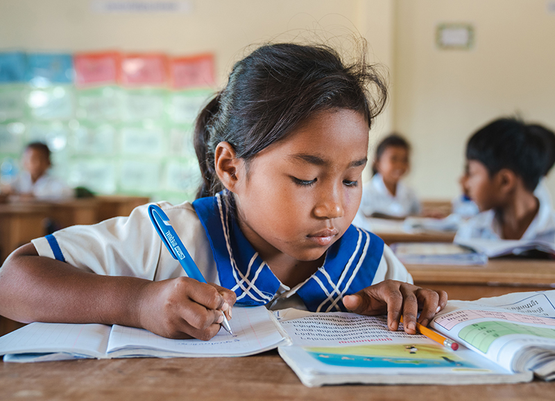 School essentials for one child – Gifts of Hope – Plan International Canada